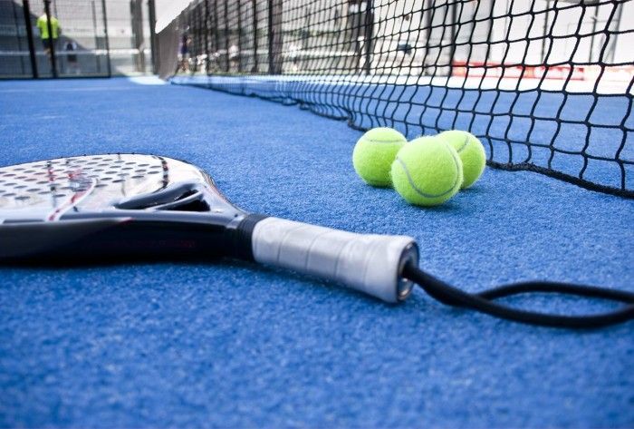 Césped artificial para pistas de padel - Reforma y Decora